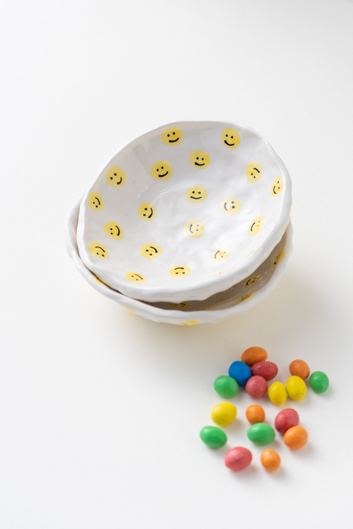 Smiley Trinket Bowl – Lomito Ceramics